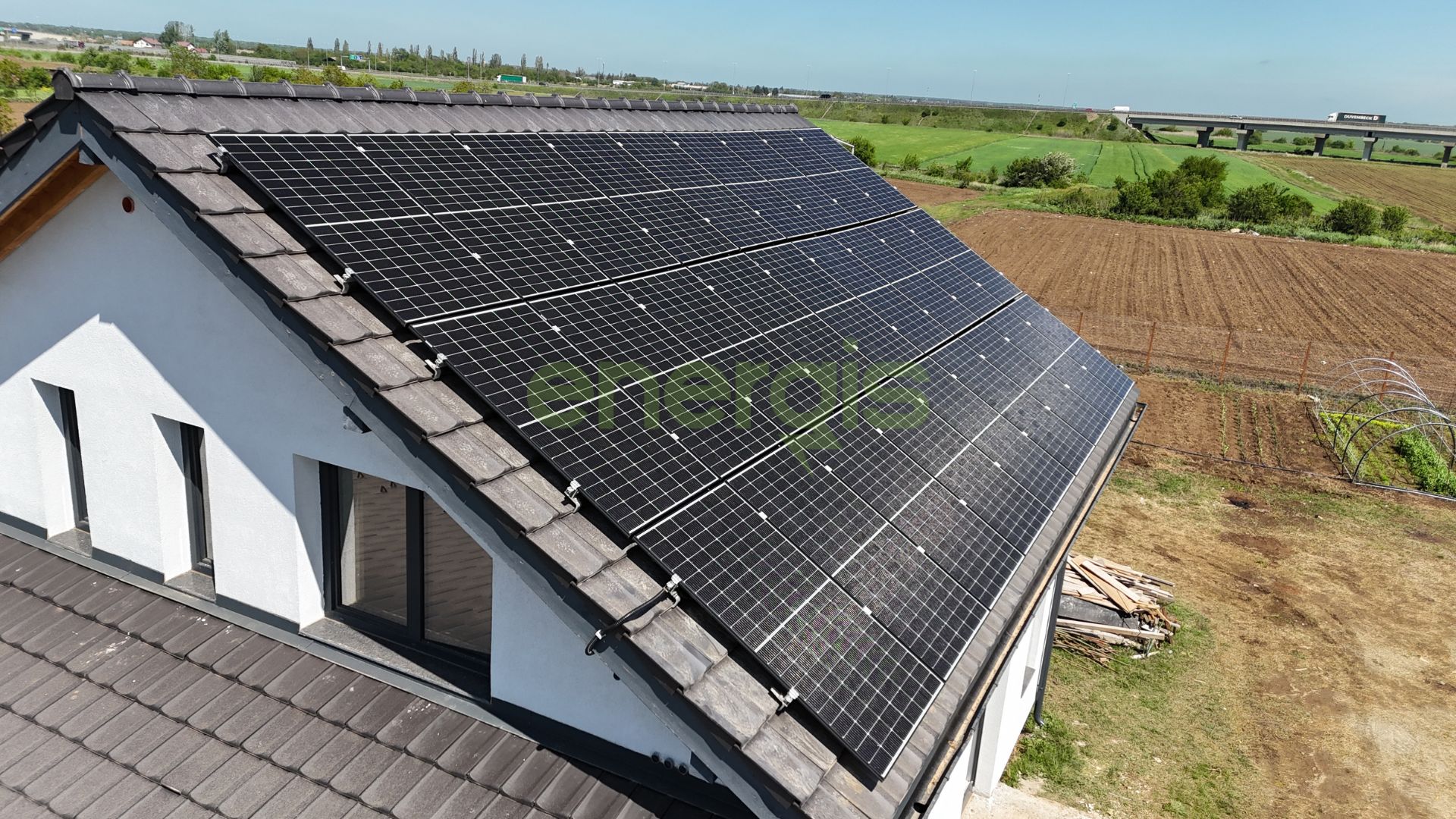 3 motive să alegi Energis dacă îți dorești sisteme complete de panouri ...